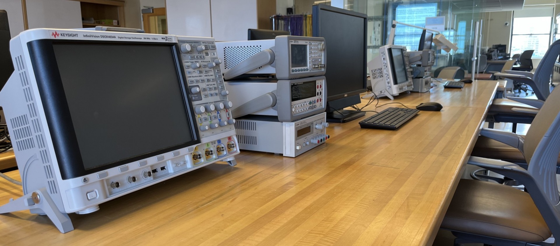Electrical Engineering Teaching Laboratory | Electrical Engineering